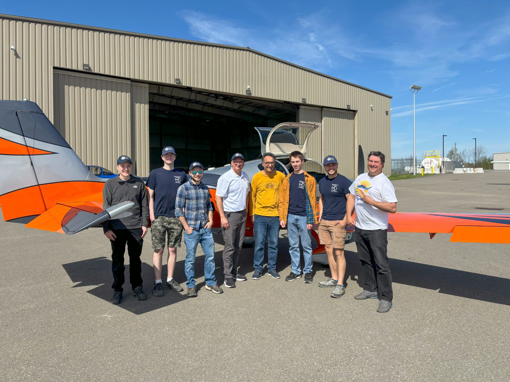 Custom Aircraft Builders - Sling and Van's Aircraft Kits